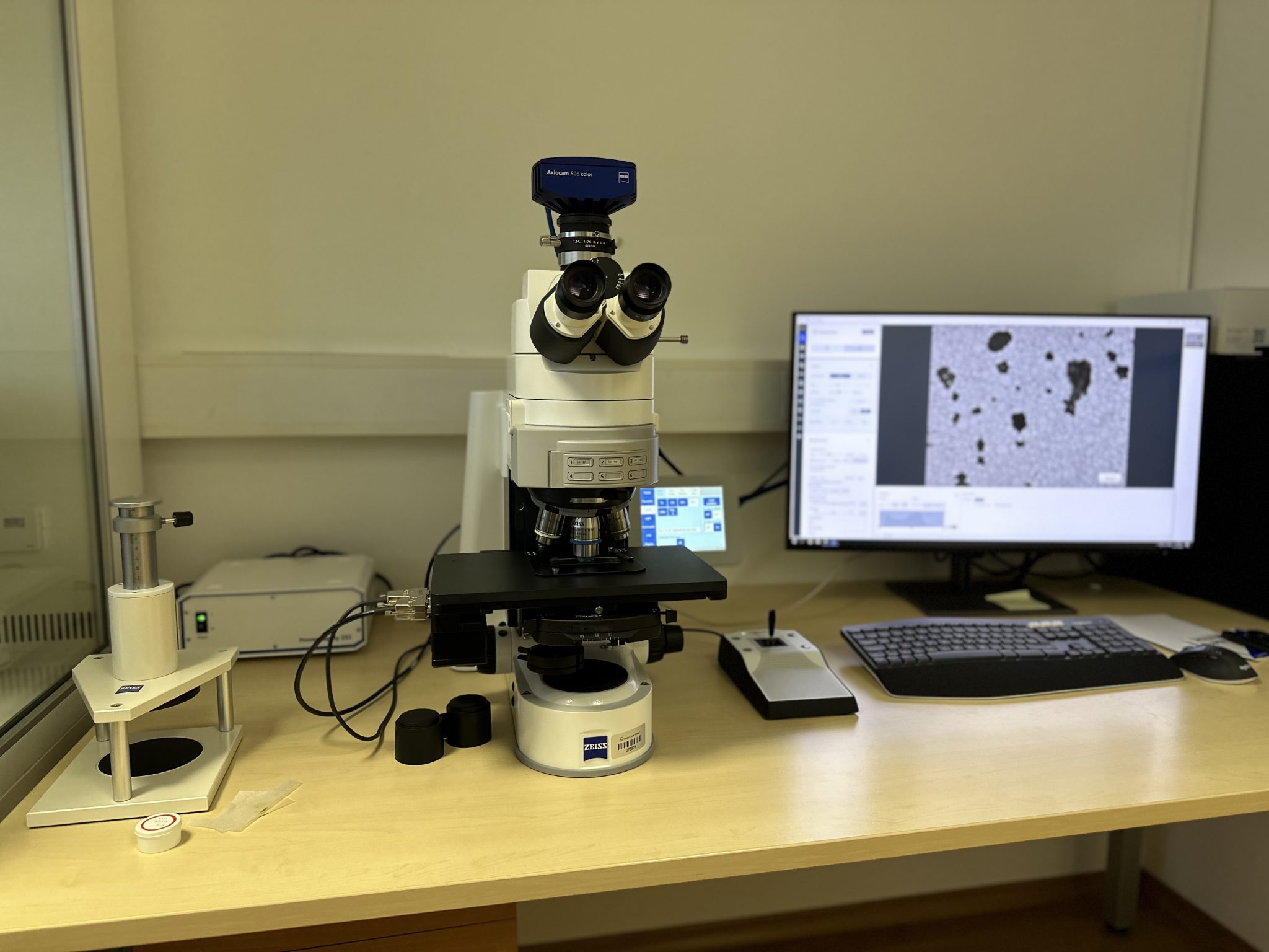 Optični mikroskop Zeiss Axio Imager M2m – Odsek za elektronsko keramiko K5